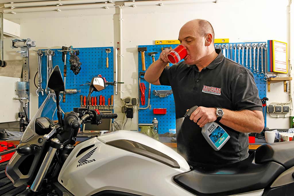 Motorrad Nach Langer Standzeit Starten