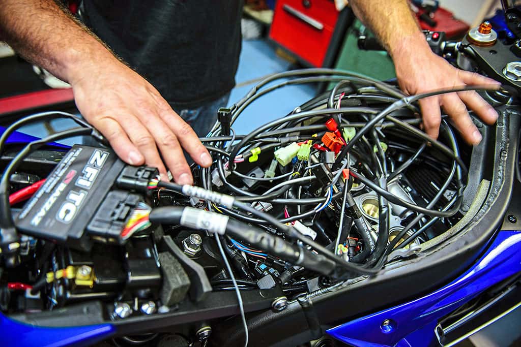 Nachrüst-Traktionskontrollen Bazzaz, Rapid Bike und Grip One-System
