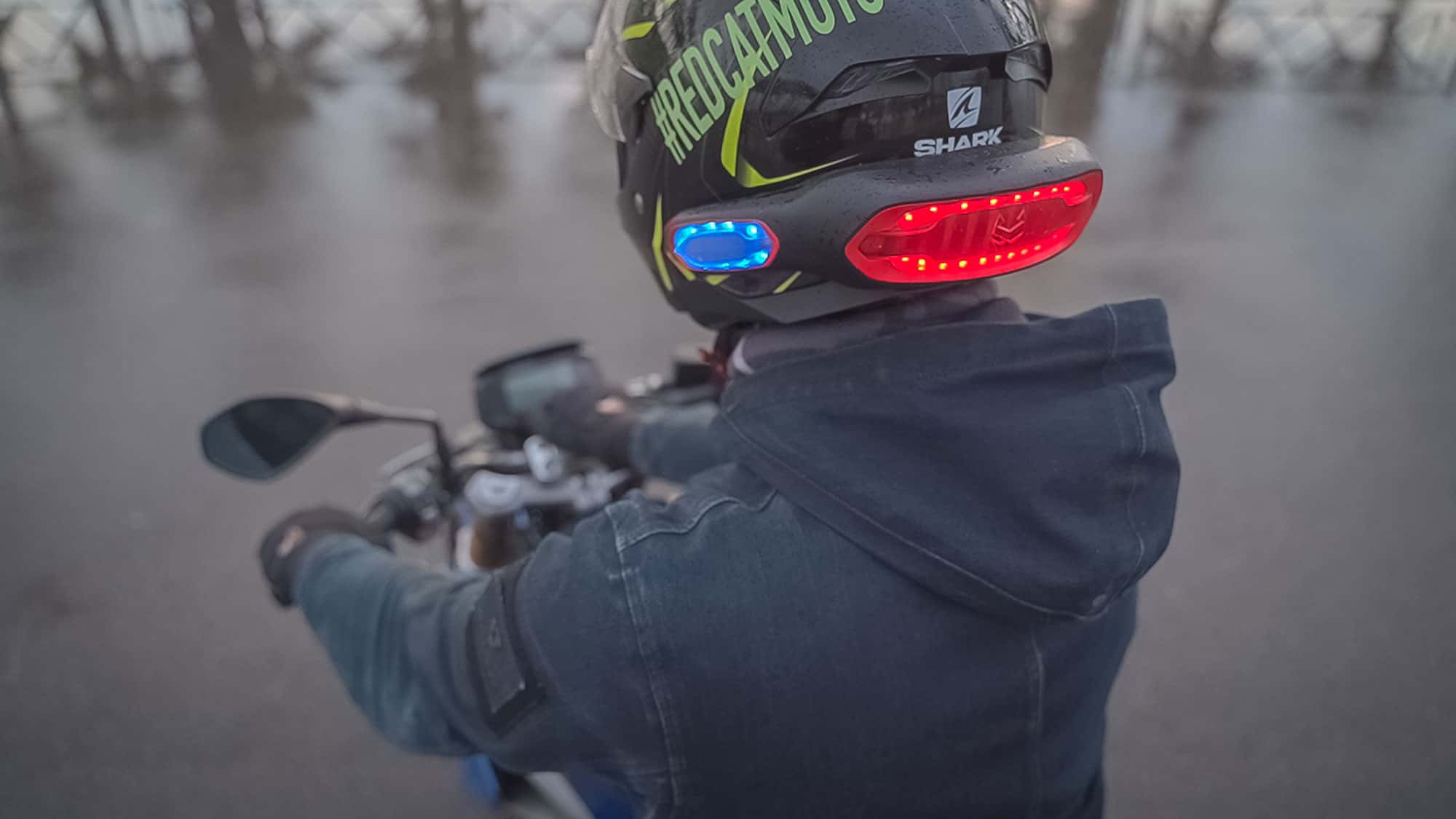Redcat Repeater H1 Bremslicht am Motorradhelm