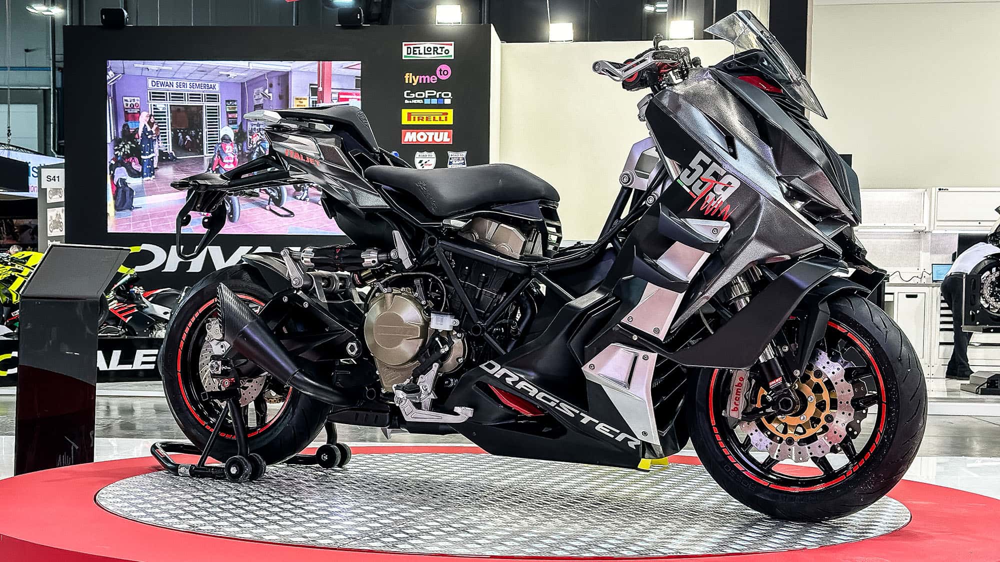 Italjet Dragster 559 Twin: Sport-Scooter mit 58 PS und Schaltung